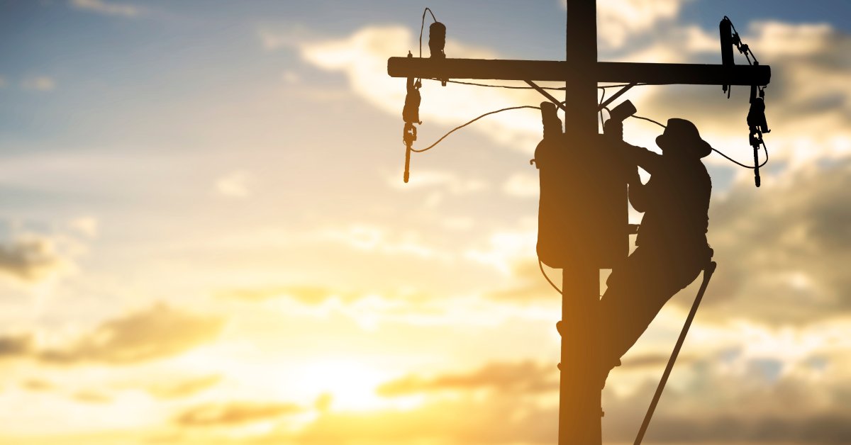 Can FR Clothing Protect Against Shock in Electrical Work?